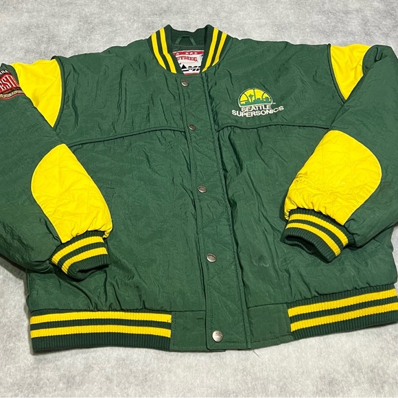 nutmeg mills | Jackets & Coats | Nutmeg Vintage Seattle Super Sonics ...